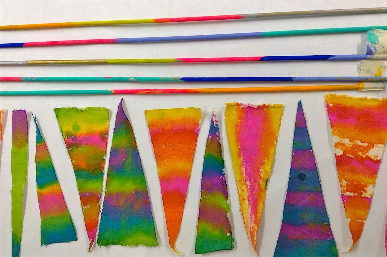 DIY Parade Flags - Crate&Kids Blog