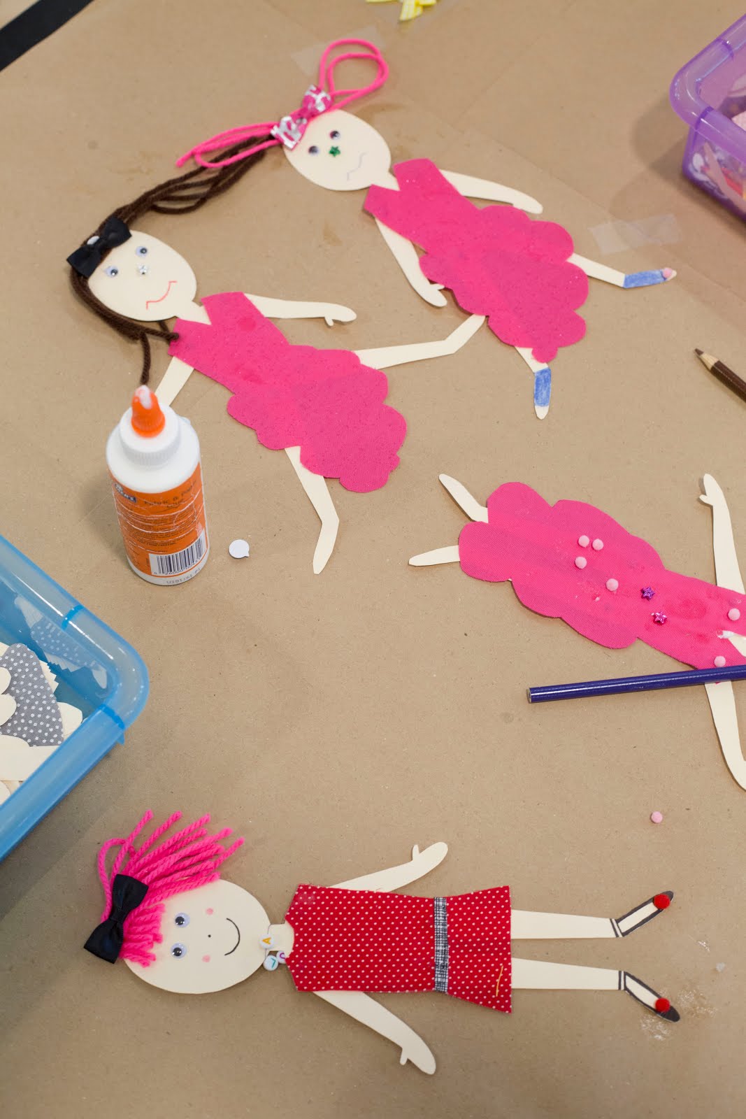 DIY Paper Dolls Craft - Crate&Kids Blog