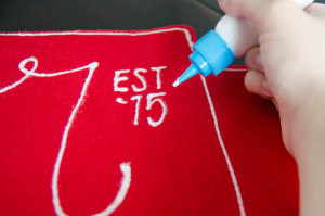 DIY Puppet Show Theater Sign - Crate&Kids Blog