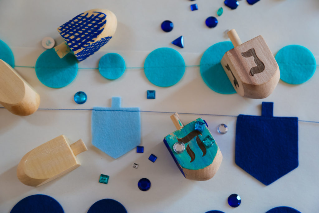 Hanukkah Dreidel Craft - Crate&Kids Blog
